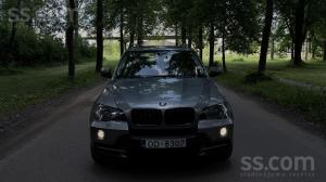 Pelēks BMW X5 2007 Rīga, ar dzinēja tilpumu 3.00 L un nobraukumu 345 tūkst. km par 9000 €, foto 24 vietnē AUTOMOTO.COM.LV