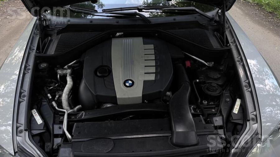 Pelēks BMW X5 2007 Rīga, ar dzinēja tilpumu 3.00 L un nobraukumu 345 tūkst. km par 9000 €, foto 25 vietnē AUTOMOTO.COM.LV