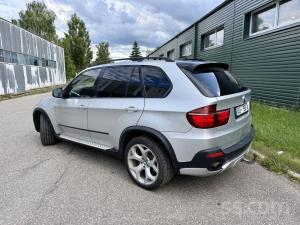 Pelēks BMW X5 2007 Rīga, ar dzinēja tilpumu 3.00 L un nobraukumu 371 tūkst. km par 6650 €, foto 3 vietnē AUTOMOTO.COM.LV