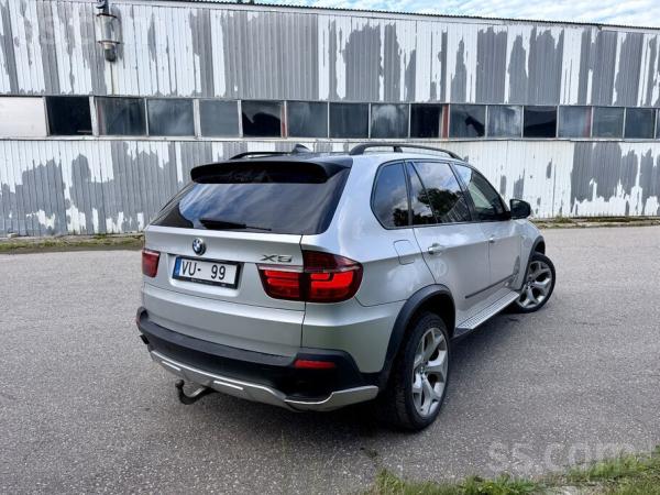Grey BMW X5 2007 in Riga, with an engine capacity of 3.00 L and mileage of 371 thousand km for 6650 €, photo 3 on AUTOMOTO.COM.LV