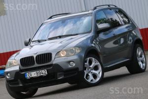 Pelēks BMW X5 2007 Rīga, ar dzinēja tilpumu 3.00 L un nobraukumu 321 tūkst. km par 7990 €, foto  vietnē AUTOMOTO.COM.LV