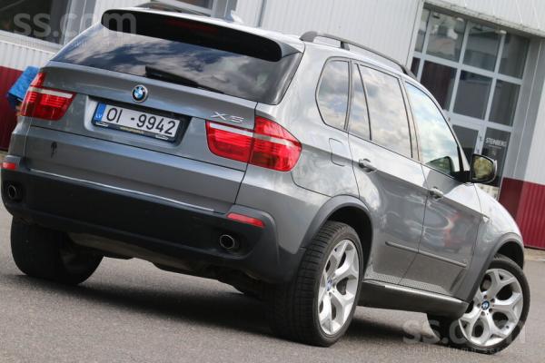 Pelēks BMW X5 2007 Rīga, ar dzinēja tilpumu 3.00 L un nobraukumu 321 tūkst. km par 7990 €, foto 2 vietnē AUTOMOTO.COM.LV