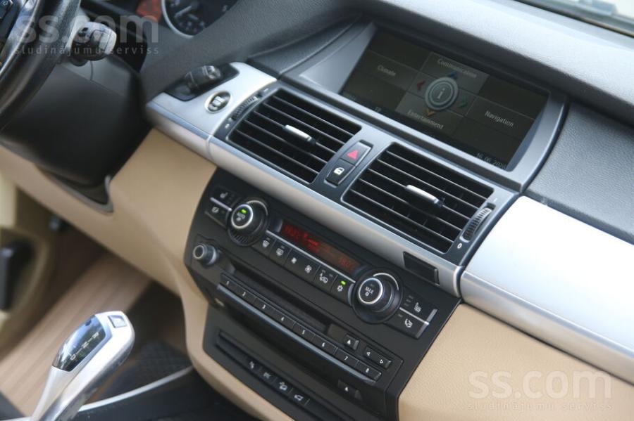 Pelēks BMW X5 2007 Rīga, ar dzinēja tilpumu 3.00 L un nobraukumu 321 tūkst. km par 7990 €, foto 14 vietnē AUTOMOTO.COM.LV