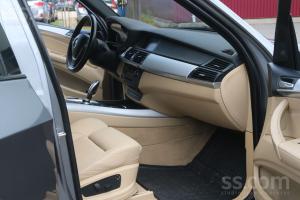 Pelēks BMW X5 2007 Rīga, ar dzinēja tilpumu 3.00 L un nobraukumu 321 tūkst. km par 7990 €, foto 16 vietnē AUTOMOTO.COM.LV