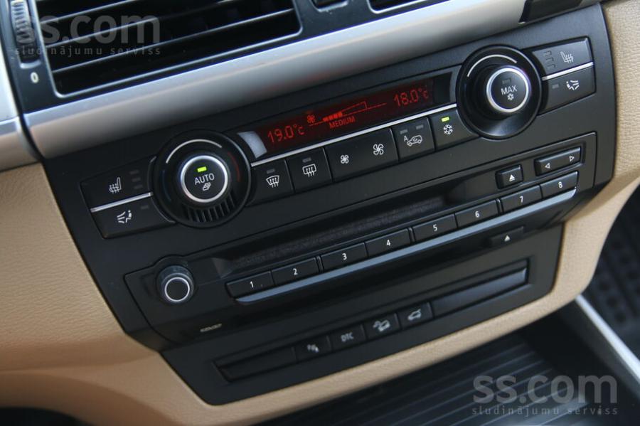 Pelēks BMW X5 2007 Rīga, ar dzinēja tilpumu 3.00 L un nobraukumu 321 tūkst. km par 7990 €, foto 21 vietnē AUTOMOTO.COM.LV