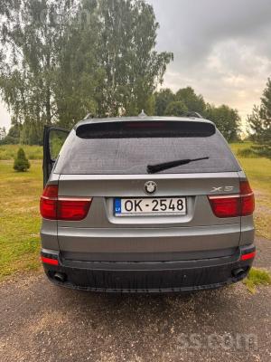 Pelēks BMW X5 2007 Rēzekne, ar dzinēja tilpumu 3.00 L un nobraukumu 425 tūkst. km par 6500 €, foto 4 vietnē AUTOMOTO.COM.LV