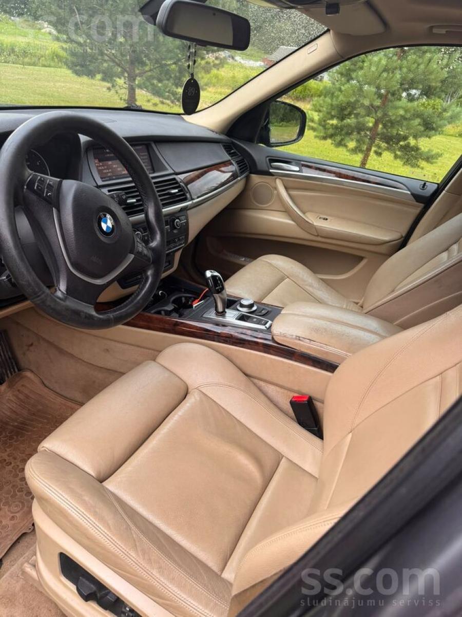 Pelēks BMW X5 2007 Rēzekne, ar dzinēja tilpumu 3.00 L un nobraukumu 425 tūkst. km par 6500 €, foto 5 vietnē AUTOMOTO.COM.LV