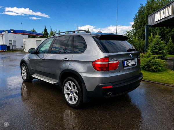 Pelēks BMW X5 2007 Pakruojis, ar dzinēja tilpumu 2.99 L un nobraukumu 447 tūkst. km par 5700 €, foto 5 vietnē AUTOMOTO.COM.LV