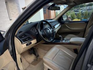 Pelēks BMW X5 2007 Viļņa, ar dzinēja tilpumu 4.80 L un nobraukumu 209 tūkst. km par 5500 €, foto 15 vietnē AUTOMOTO.COM.LV