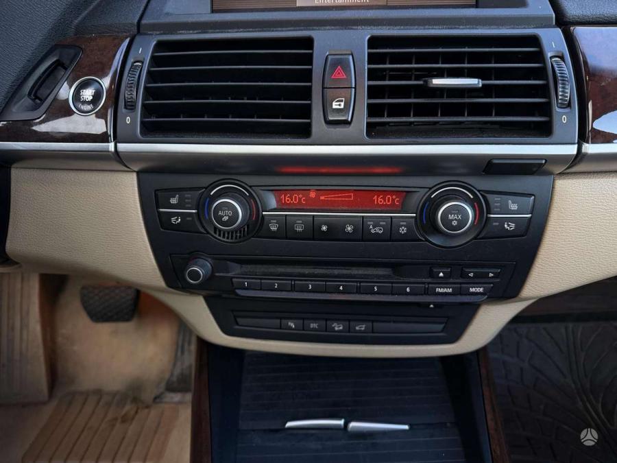 Pelēks BMW X5 2007 Viļņa, ar dzinēja tilpumu 4.80 L un nobraukumu 209 tūkst. km par 5500 €, foto 22 vietnē AUTOMOTO.COM.LV