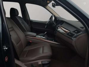 Pelēks BMW X5 2007 Viļņa, ar dzinēja tilpumu 3.00 L un nobraukumu 324 tūkst. km par 8499 €, foto 9 vietnē AUTOMOTO.COM.LV