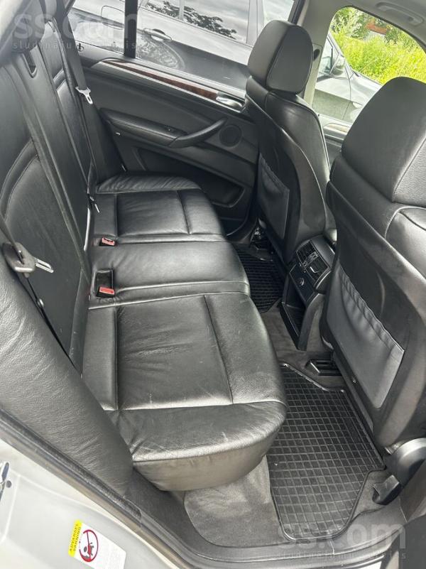 Pelēks BMW X5 2007 Rēzekne, ar dzinēja tilpumu 4.80 L un nobraukumu 235 tūkst. km par 6500 €, foto 9 vietnē AUTOMOTO.COM.LV