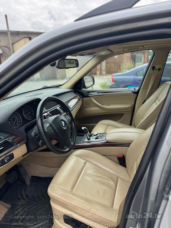 Pelēks BMW X5 2007 Tallina, ar dzinēja tilpumu 4.80 L un nobraukumu 210 tūkst. km par 8000 €, foto 6 vietnē AUTOMOTO.COM.LV