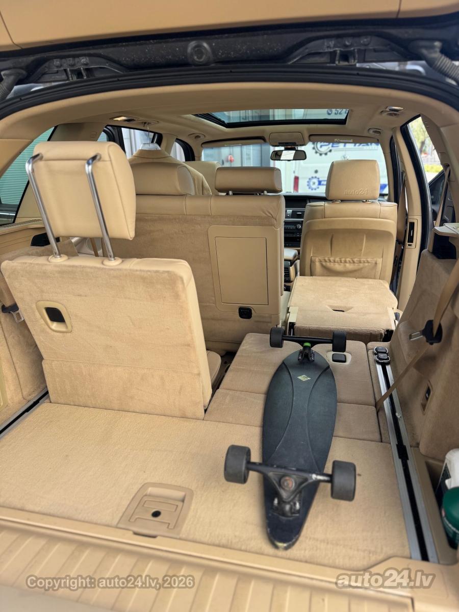 Grey BMW X5 2007 in Tallinn, with an engine capacity of 4.80 L and mileage of 210 thousand km for 8000 €, photo 12 on AUTOMOTO.COM.LV