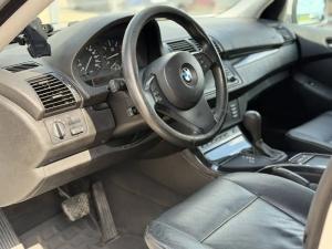 Pelēks BMW X5 2007 Rīga, ar dzinēja tilpumu 3.00 L un nobraukumu 313 tūkst. km par 5900 €, foto 10 vietnē AUTOMOTO.COM.LV