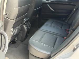 Pelēks BMW X5 2007 Rīga, ar dzinēja tilpumu 3.00 L un nobraukumu 313 tūkst. km par 5900 €, foto 15 vietnē AUTOMOTO.COM.LV