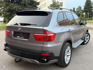 Grey BMW X5 2007 in Utena, with an engine capacity of 2.99 L and mileage of 243 thousand km for 7770 €, photo 8 on AUTOMOTO.COM.LV