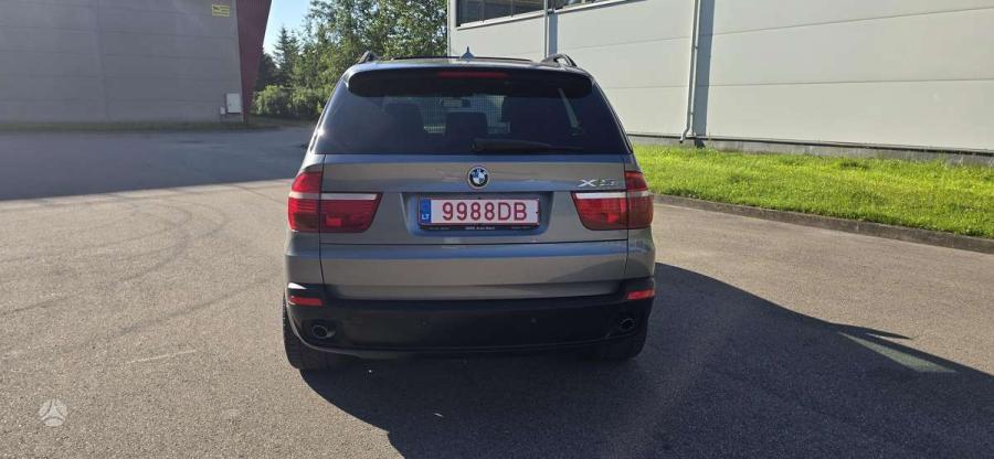 Grey BMW X5 2007 in Kaunas, with an engine capacity of 2.99 L and mileage of 273 thousand km for 8600 €, photo 7 on AUTOMOTO.COM.LV