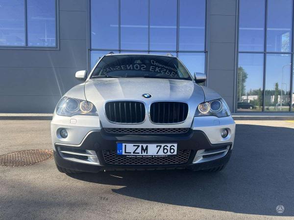 Pelēks BMW X5 2007 Viļņa, ar dzinēja tilpumu 2.99 L un nobraukumu 324 tūkst. km par 8200 €, foto 5 vietnē AUTOMOTO.COM.LV