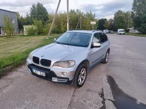Grey BMW X5 2007 in Vilnius, with an engine capacity of 3.00 L and mileage of 232 thousand km for 4650 €, photo 5 on AUTOMOTO.COM.LV