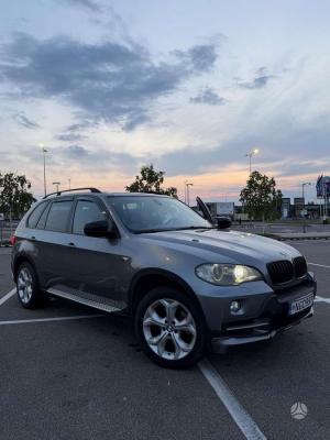 Grey BMW X5 2007 in Vilnius, with an engine capacity of 2.99 L and mileage of 377 thousand km for 7000 €, photo 3 on AUTOMOTO.COM.LV