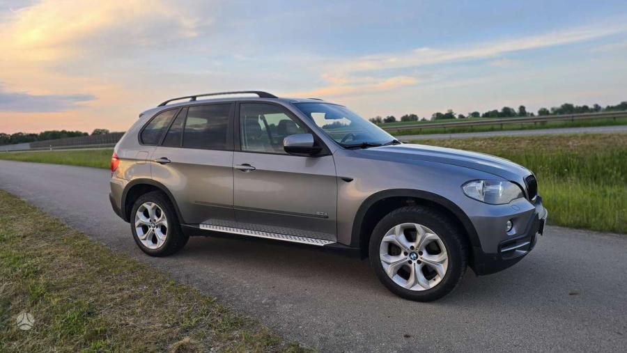 Pelēks BMW X5 2007 Šauļi, ar dzinēja tilpumu 2.99 L un nobraukumu 370 tūkst. km par 6450 €, foto 4 vietnē AUTOMOTO.COM.LV