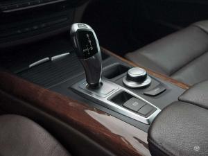 Pelēks BMW X5 2007 Klaipėda, ar dzinēja tilpumu 3.00 L un nobraukumu 324 tūkst. km par 8499 €, foto 18 vietnē AUTOMOTO.COM.LV