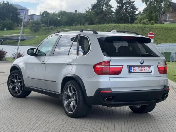 Pelēks BMW X5 2007 Rēzekne, ar dzinēja tilpumu 4.80 L un nobraukumu 237 tūkst. km par 5990 €, foto 4 vietnē AUTOMOTO.COM.LV