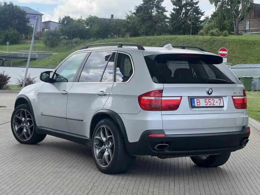 Pelēks BMW X5 2007 Rēzekne, ar dzinēja tilpumu 4.80 L un nobraukumu 237 tūkst. km par 5990 €, foto 5 vietnē AUTOMOTO.COM.LV