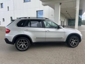 Pelēks BMW X5 2007 Rēzekne, ar dzinēja tilpumu 4.80 L un nobraukumu 237 tūkst. km par 5990 €, foto 10 vietnē AUTOMOTO.COM.LV