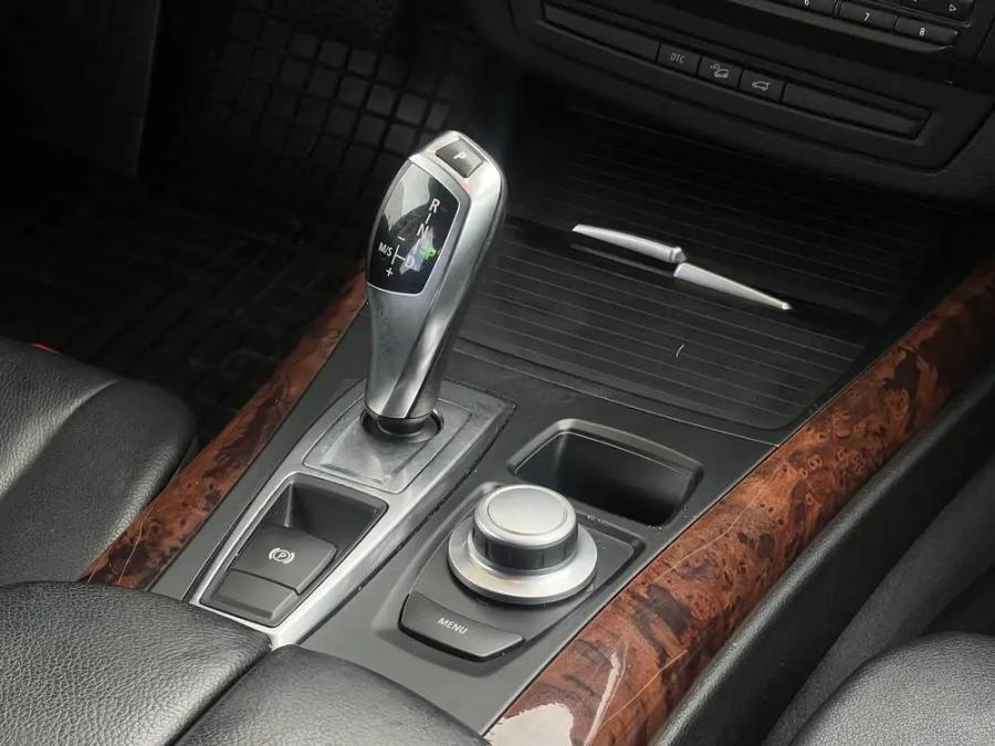 Pelēks BMW X5 2007 Rēzekne, ar dzinēja tilpumu 4.80 L un nobraukumu 237 tūkst. km par 5990 €, foto 14 vietnē AUTOMOTO.COM.LV