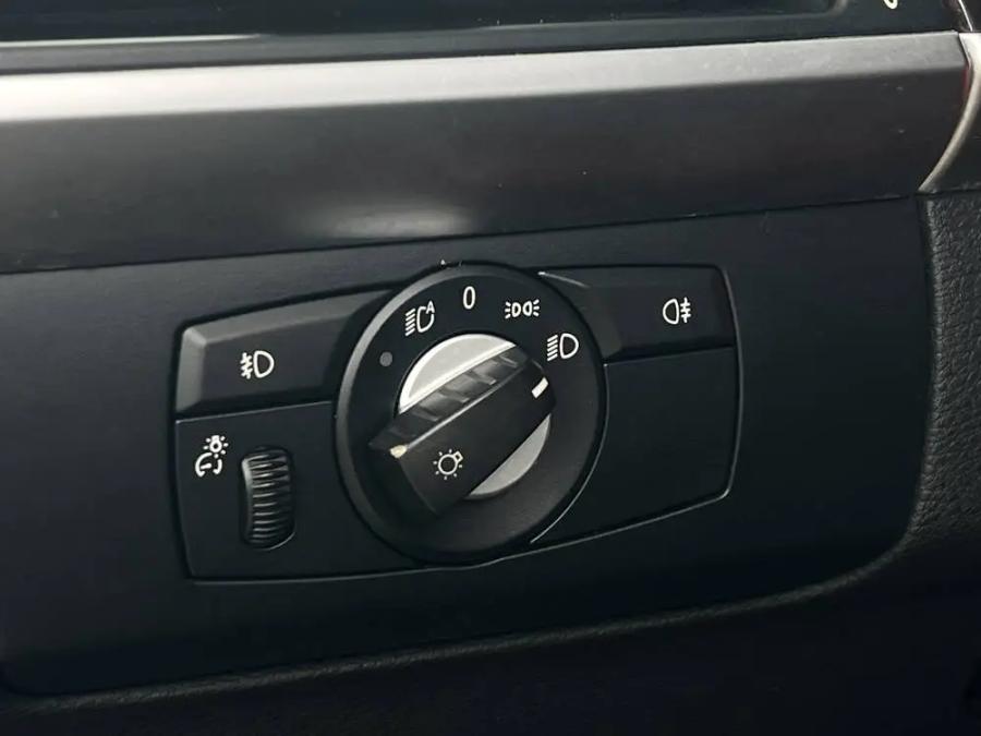 Pelēks BMW X5 2007 Rēzekne, ar dzinēja tilpumu 4.80 L un nobraukumu 237 tūkst. km par 5990 €, foto 20 vietnē AUTOMOTO.COM.LV