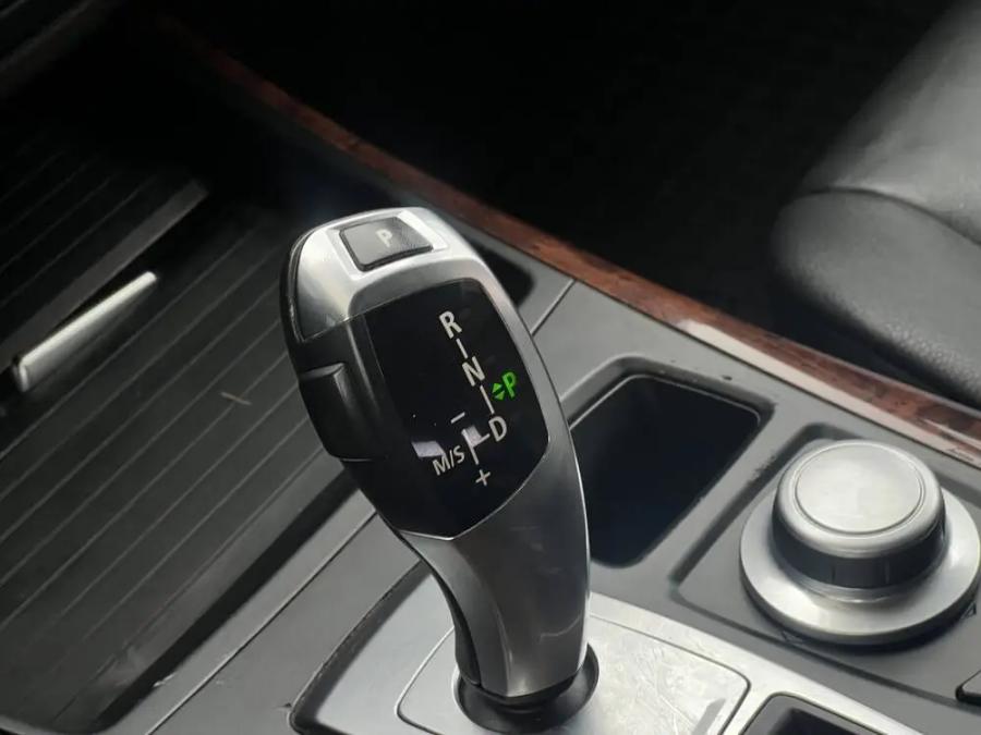 Pelēks BMW X5 2007 Rēzekne, ar dzinēja tilpumu 4.80 L un nobraukumu 237 tūkst. km par 5990 €, foto 22 vietnē AUTOMOTO.COM.LV