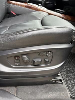 Pelēks BMW X5 2007 Talsi, ar dzinēja tilpumu 3.00 L un nobraukumu 319 tūkst. km par 6700 €, foto 12 vietnē AUTOMOTO.COM.LV