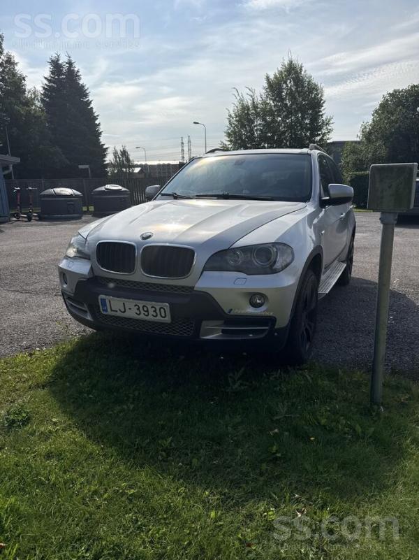 Pelēks BMW X5 2007 Rīga, ar dzinēja tilpumu 3.00 L un nobraukumu 342 tūkst. km par 8300 €, foto 3 vietnē AUTOMOTO.COM.LV
