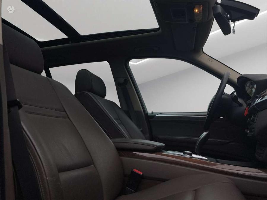 Pelēks BMW X5 2007 Klaipėda, ar dzinēja tilpumu 3.00 L un nobraukumu 324 tūkst. km par 8499 €, foto 10 vietnē AUTOMOTO.COM.LV