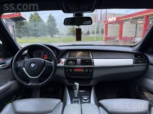 Pelēks BMW X5 2007 Rīga, ar dzinēja tilpumu 3.00 L un nobraukumu 383 tūkst. km par 6450 €, foto 7 vietnē AUTOMOTO.COM.LV