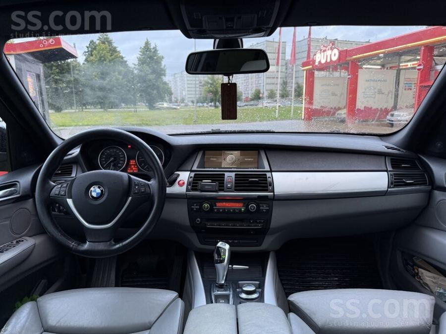 Pelēks BMW X5 2007 Rīga, ar dzinēja tilpumu 3.00 L un nobraukumu 383 tūkst. km par 6450 €, foto 7 vietnē AUTOMOTO.COM.LV