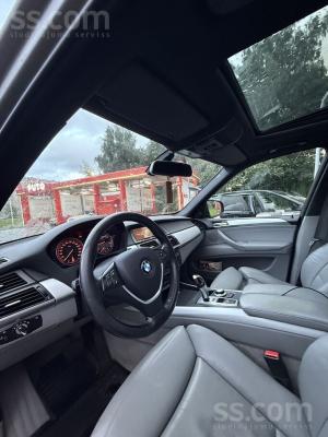 Pelēks BMW X5 2007 Rīga, ar dzinēja tilpumu 3.00 L un nobraukumu 383 tūkst. km par 6450 €, foto 9 vietnē AUTOMOTO.COM.LV