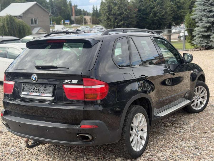 Grey BMW X5 2007 in Utena, with an engine capacity of 4.80 L and mileage of 189 thousand km for 5990 €, photo 3 on AUTOMOTO.COM.LV