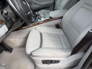 Grey BMW X5 2007 in Utena, with an engine capacity of 4.80 L and mileage of 189 thousand km for 5990 €, photo 6 on AUTOMOTO.COM.LV
