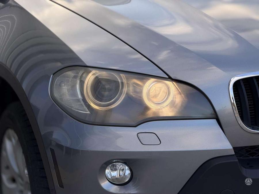 Pelēks BMW X5 2007 Viļņa, ar dzinēja tilpumu 3.00 L un nobraukumu 160 tūkst. km par 6600 €, foto 6 vietnē AUTOMOTO.COM.LV