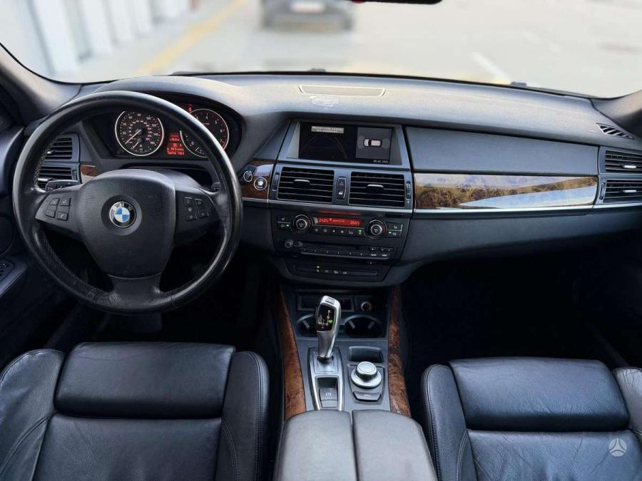 Pelēks BMW X5 2007 Viļņa, ar dzinēja tilpumu 3.00 L un nobraukumu 160 tūkst. km par 6600 €, foto 10 vietnē AUTOMOTO.COM.LV