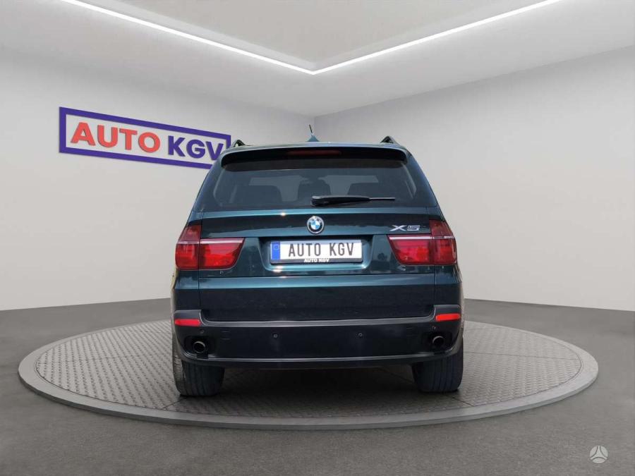 Grey BMW X5 2007 in Klaipeda, with an engine capacity of 3.00 L and mileage of 324 thousand km for 8499 €, photo 5 on AUTOMOTO.COM.LV