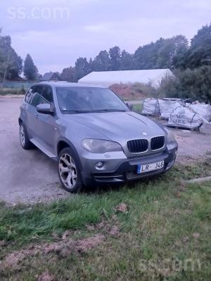 Pelēks BMW X5 2007 Jēkabpils, ar dzinēja tilpumu 3.00 L un nobraukumu 317 tūkst. km par 5300 €, foto  vietnē AUTOMOTO.COM.LV