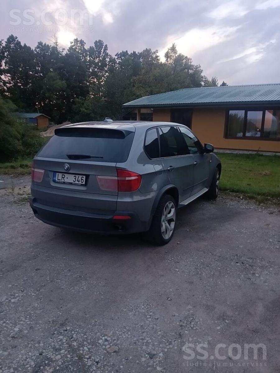 Pelēks BMW X5 2007 Jēkabpils, ar dzinēja tilpumu 3.00 L un nobraukumu 317 tūkst. km par 5300 €, foto 3 vietnē AUTOMOTO.COM.LV