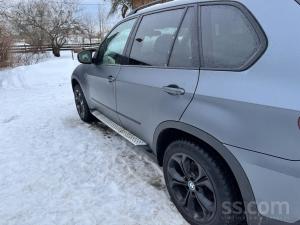 Grey BMW X5 2007 in Kuldiga, with an engine capacity of 3.00 L and mileage of 418 thousand km for 5200 €, photo 6 on AUTOMOTO.COM.LV