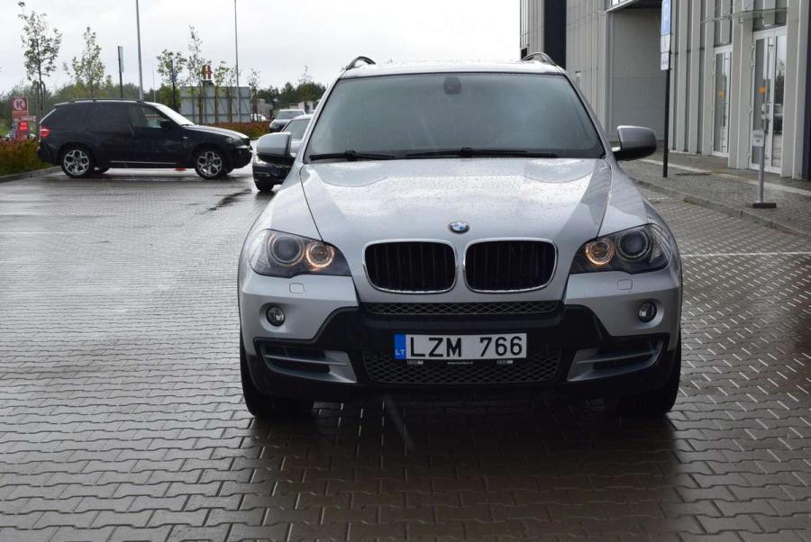 Pelēks BMW X5 2007 Viļņa, ar dzinēja tilpumu 2.99 L un nobraukumu 325 tūkst. km par 7550 €, foto 3 vietnē AUTOMOTO.COM.LV