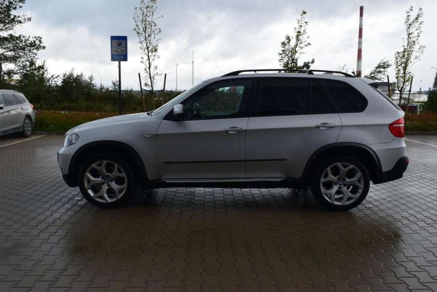 Pelēks BMW X5 2007 Viļņa, ar dzinēja tilpumu 2.99 L un nobraukumu 325 tūkst. km par 7550 €, foto 5 vietnē AUTOMOTO.COM.LV