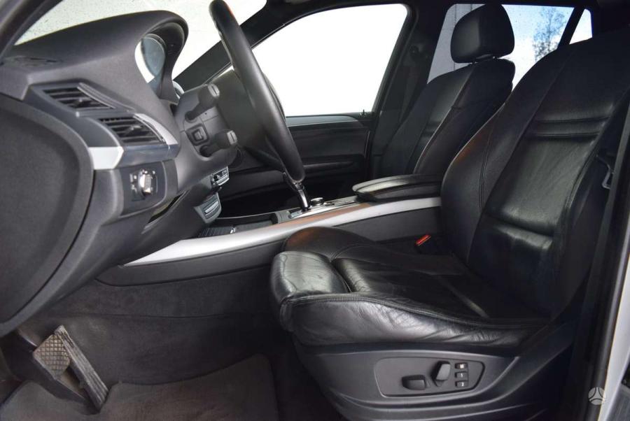 Pelēks BMW X5 2007 Viļņa, ar dzinēja tilpumu 2.99 L un nobraukumu 325 tūkst. km par 7550 €, foto 10 vietnē AUTOMOTO.COM.LV